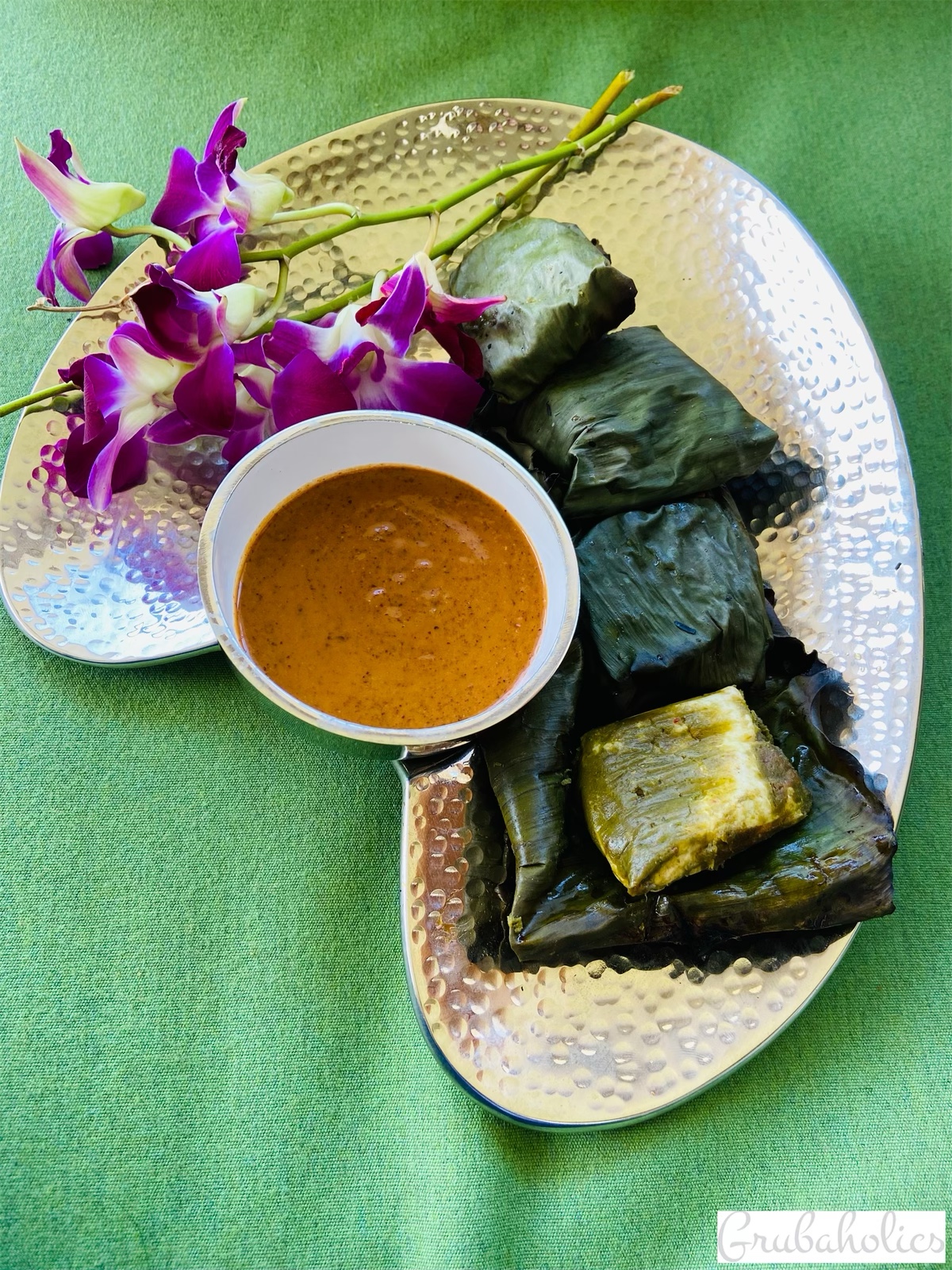 Paneer Tikka In Banana Leaf | Grubaholics
